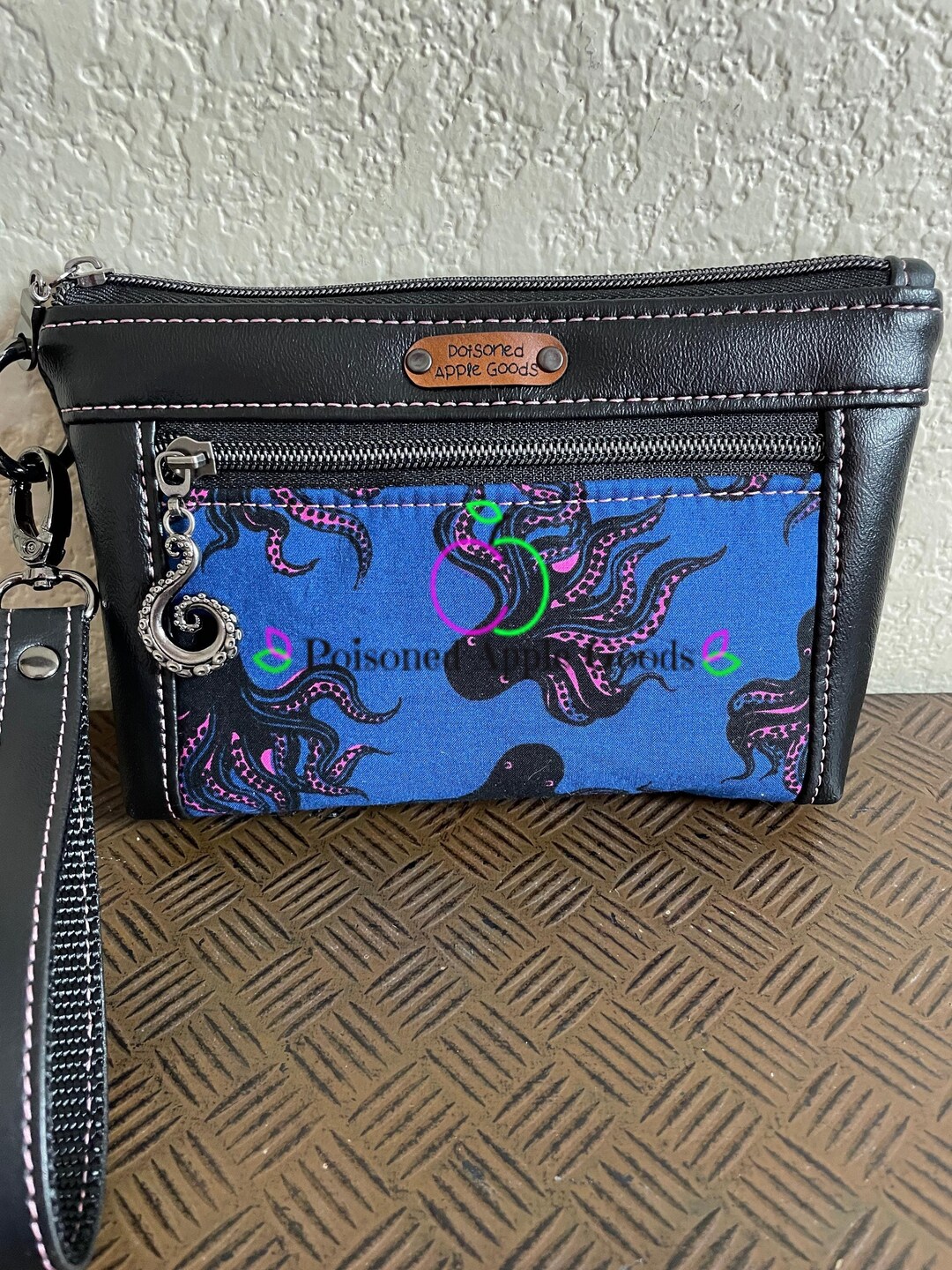 Octopus Wristlet, Black Vinyl Gothic Clutch - Etsy