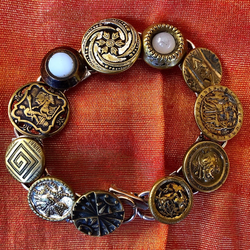 Victorian Button - Etsy
