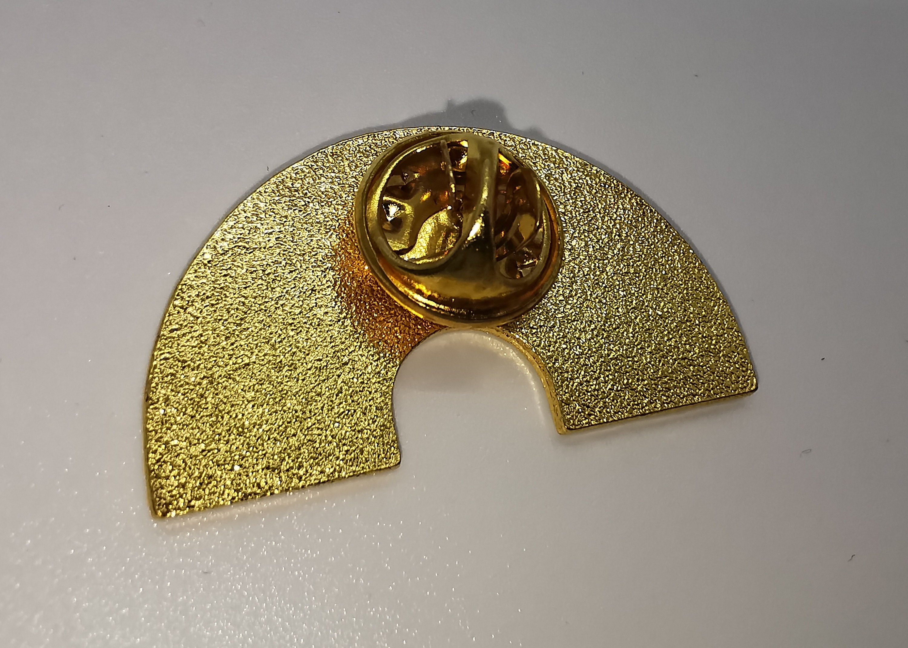 Science is Magic That Works, Beaker and Rainbow Enamel Pins. Set of 2 ...