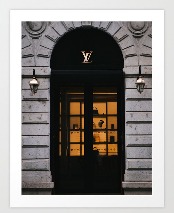 Lv Germany Storefront | semashow.com