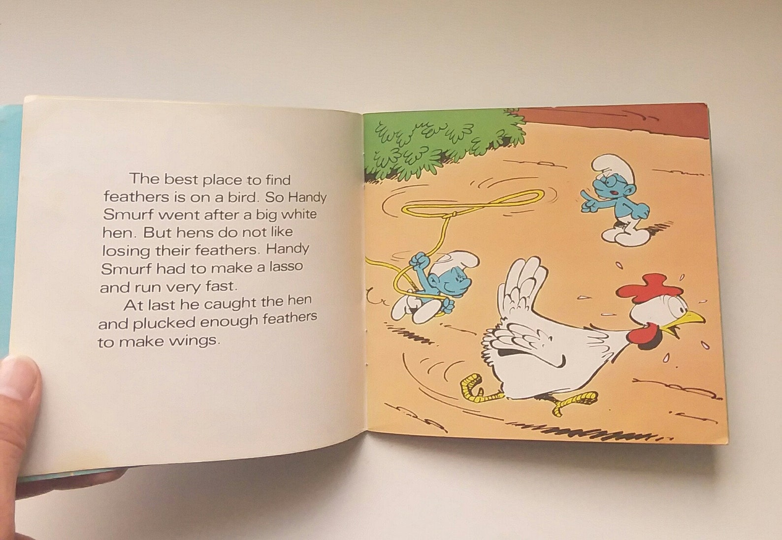 1981 Vintage Smurf Mini-storybooks: A Smurf in the Air by Peyo ...