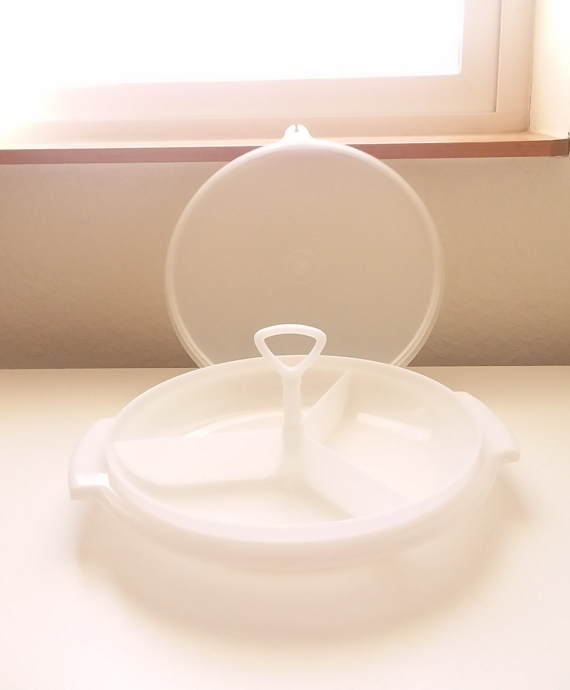 Home & Living Kitchen Storage Vintage Tupperware Round Suzette Divided ...