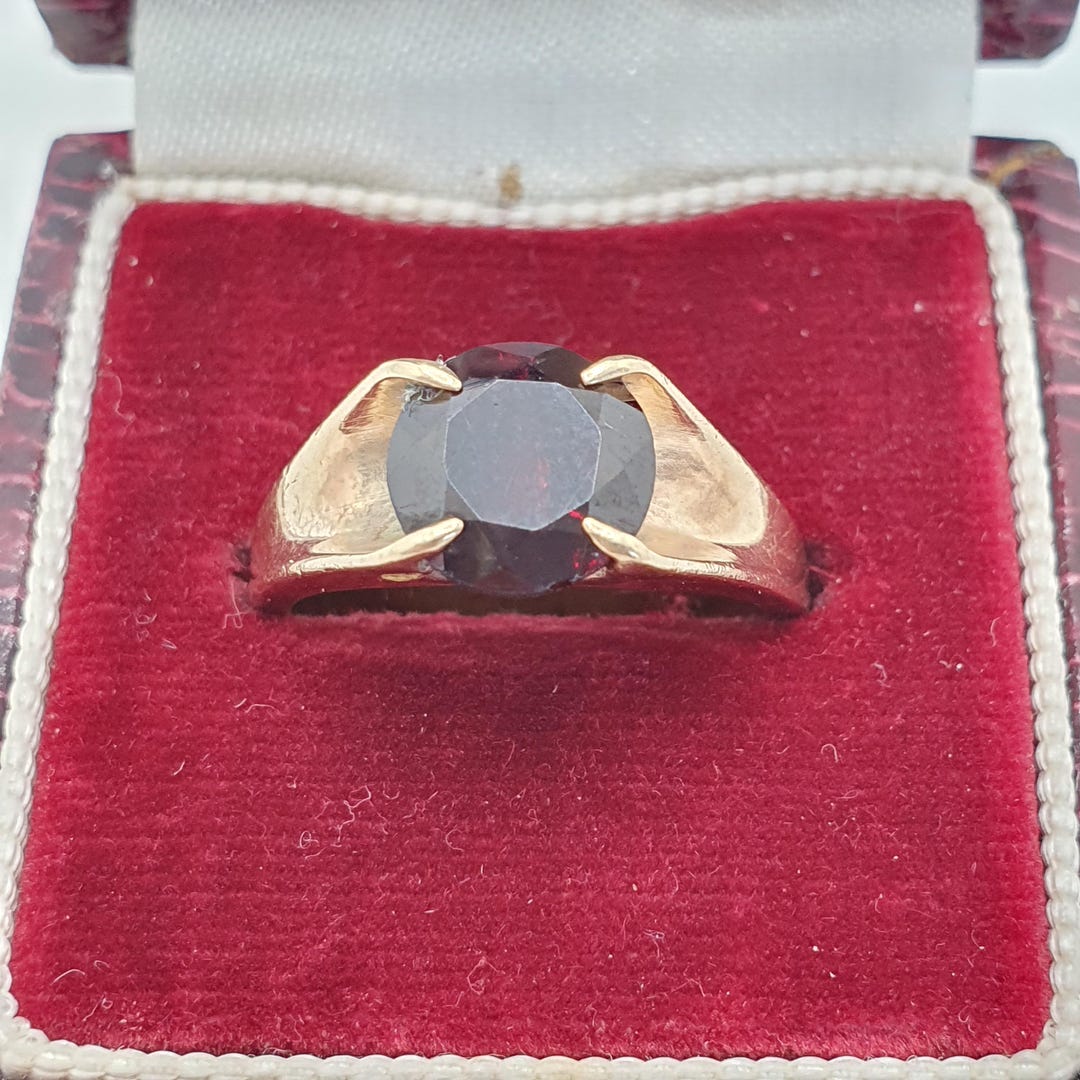 Vintage 9ct Gold Ring Pyrope Garnet 3.72g Large Round Red Gemstone Solid 9k 375 Yellow ...