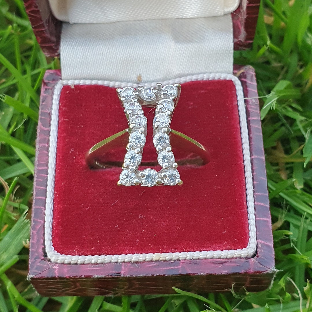 9ct Gold Ring Rectangle Large Sparkly 3,85g Cubic Zirconia Diamond ...