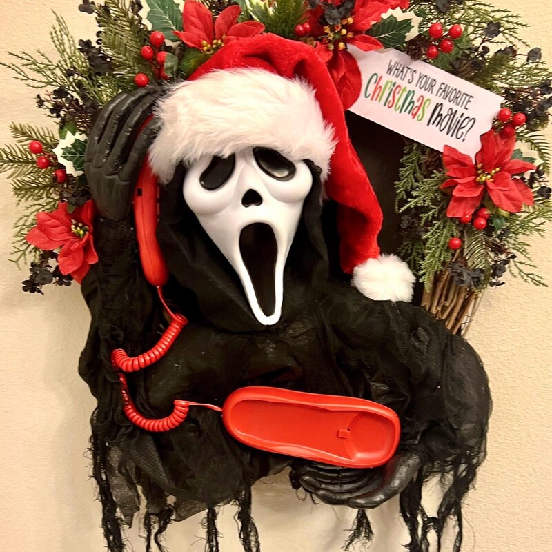 Horror Movie Wreath - Etsy