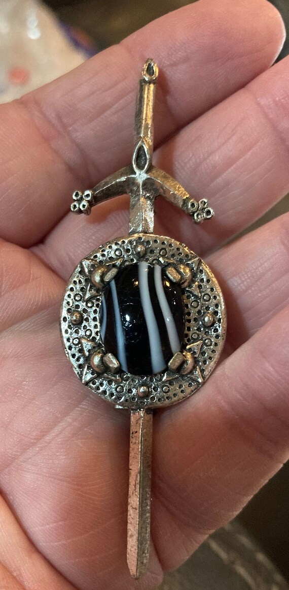 vintage celtic pin - Gem