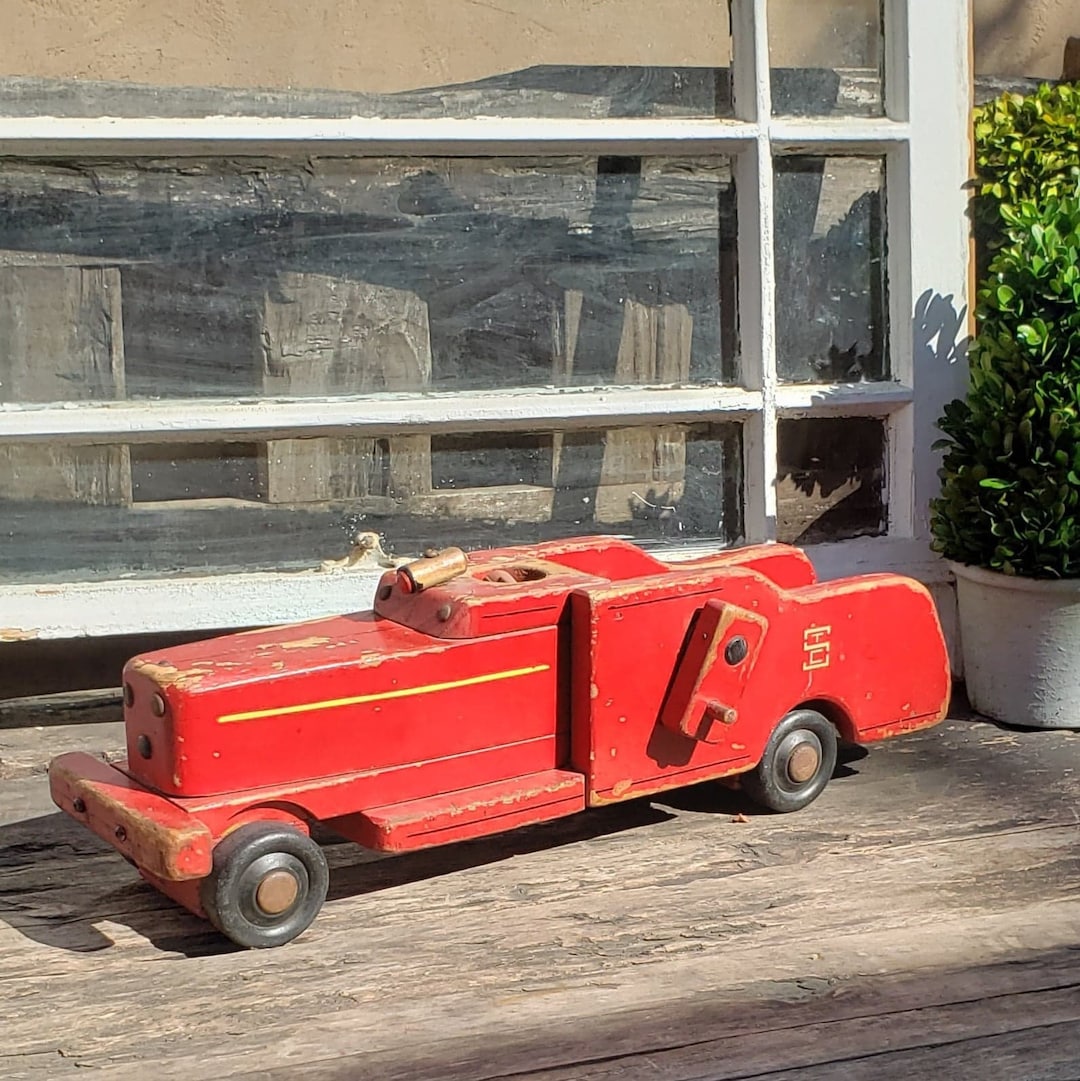Huge Vintage Wood Fire Engine Truck Seaver Toy Company Los Angeles ...