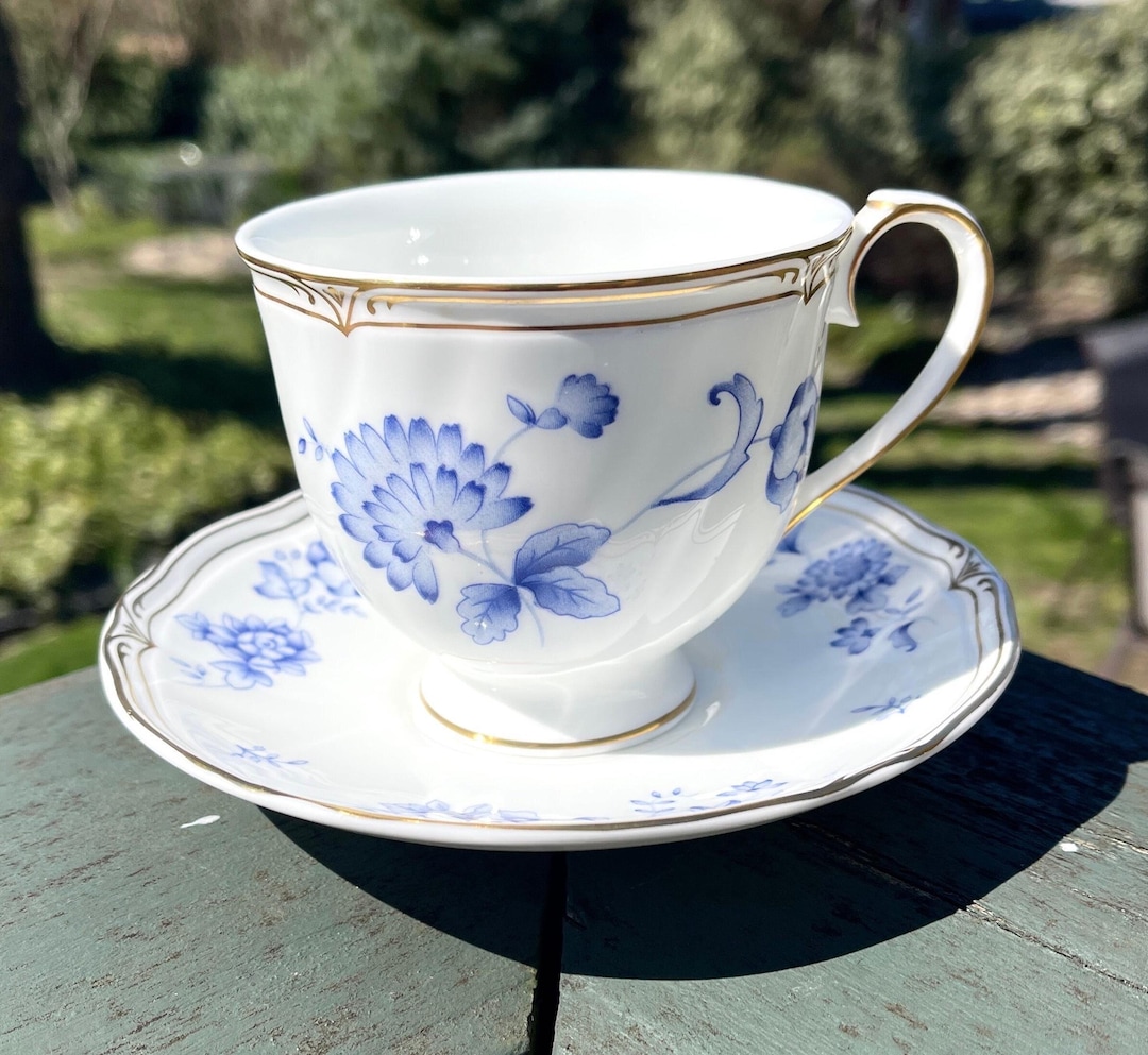 Wedgewood Ashbury Bone China Tea Cup and Saucer/ Blue & White ...