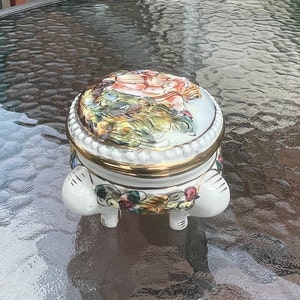 Capodimonte Bernini Trinket Jewelry Box- Italy Porcelain- Ring Earring ...