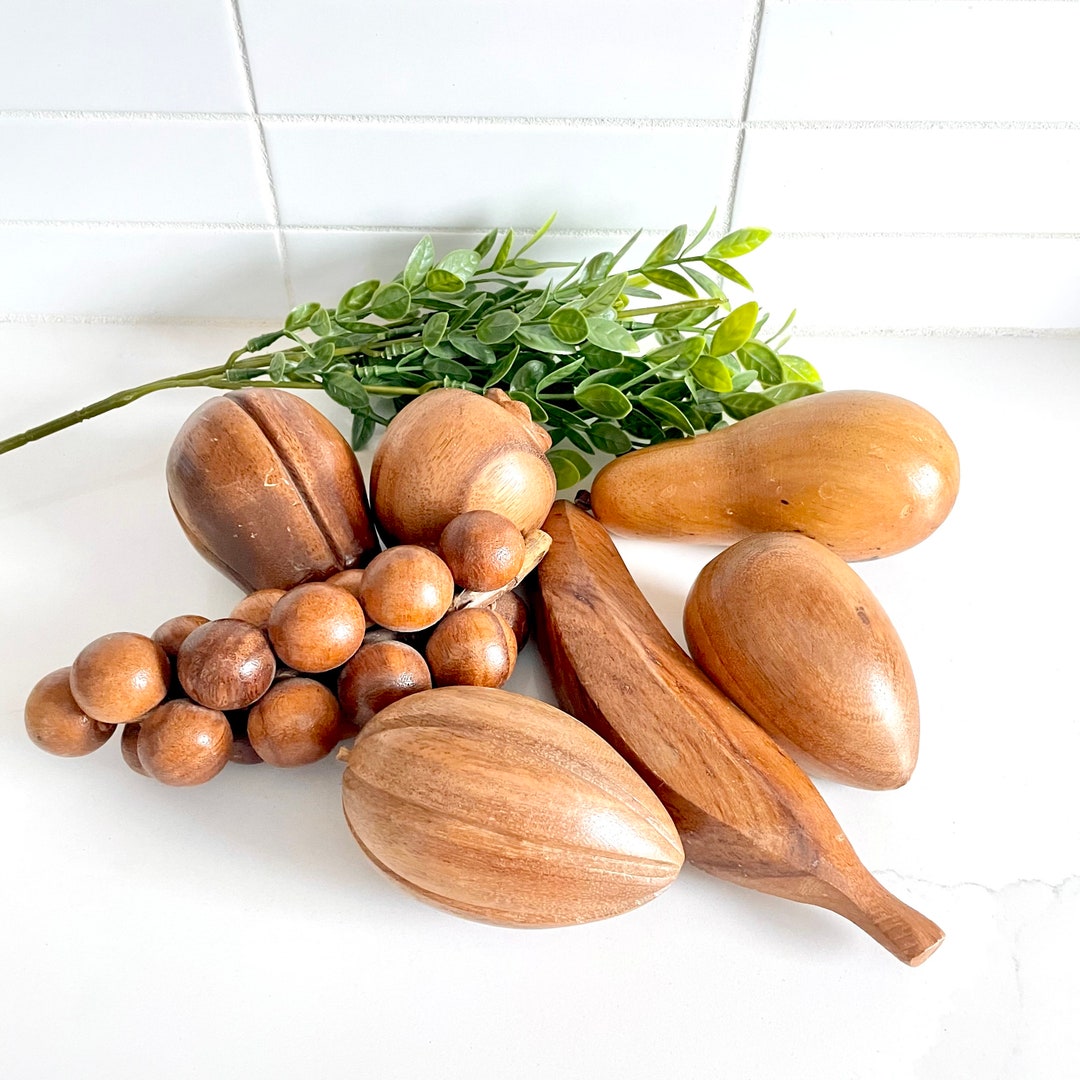 Vintage Wooden Fruit Set of 7, MCM Hand-carved Wood Fruit & Veggie Set ...