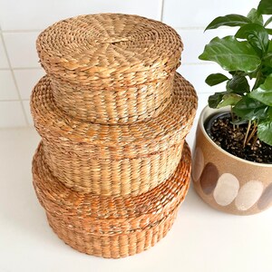 Vintage Chinese Sweetgrass Baskets With Lids, Set of 3 Nesting Boxes ...