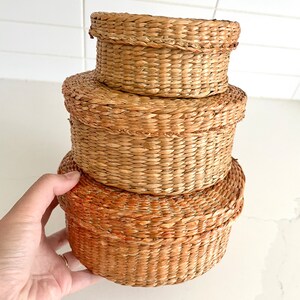 Vintage Chinese Sweetgrass Baskets With Lids, Set of 3 Nesting Boxes ...