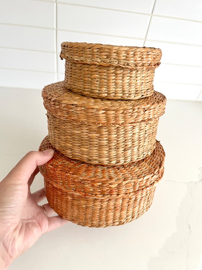 Vintage Chinese Sweetgrass Baskets With Lids, Set of 3 Nesting Boxes ...