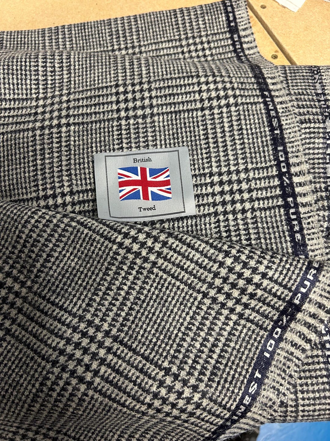 3.2 Metres Grey Glen Check 100% British Tweed Fabric. 420g Bespoke ...