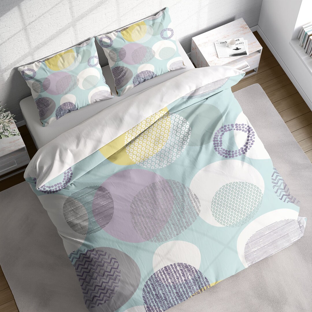 Circles of Serenity: Patterned Pastel Ensemble Duvet Cover Set ...