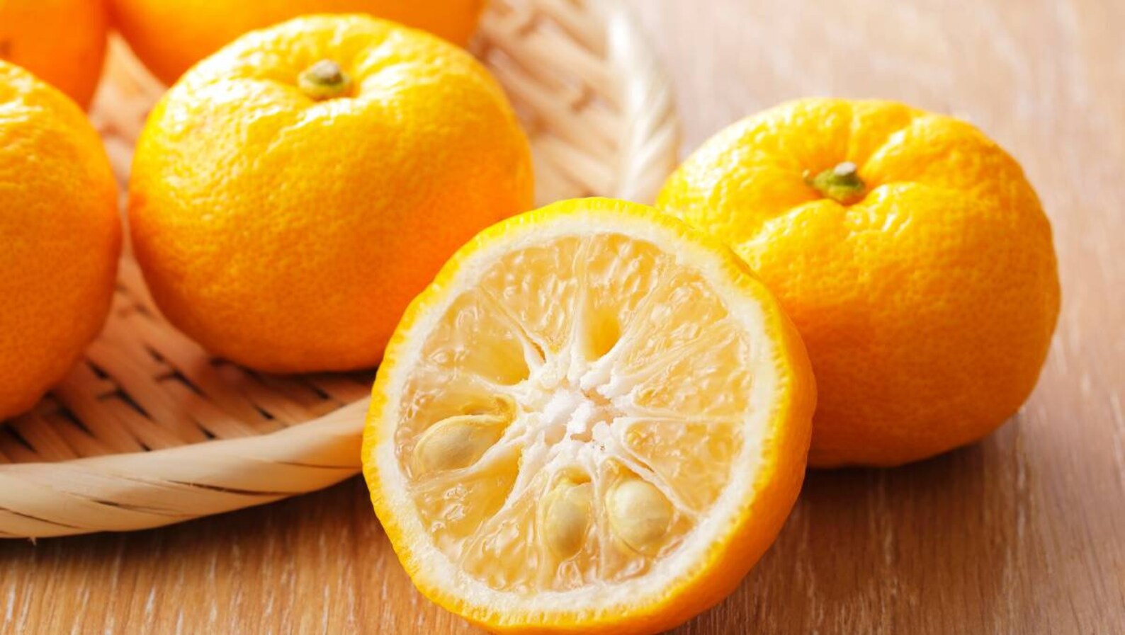 Yuzu Essential Oil Pure Yuzu Fruit Oil Cold Pressed Genuine Yuja Fruit ...