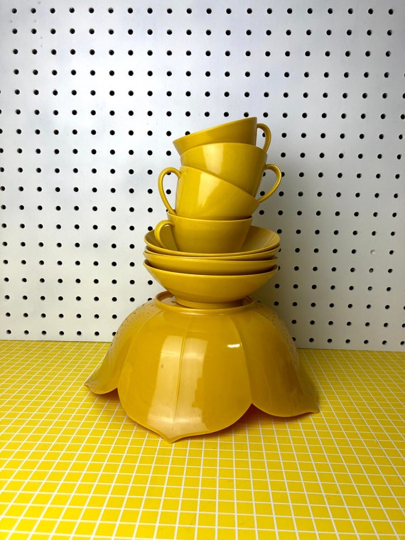 Vintage Yellow Melmac Melamine Cups and Bowls Set | Etsy