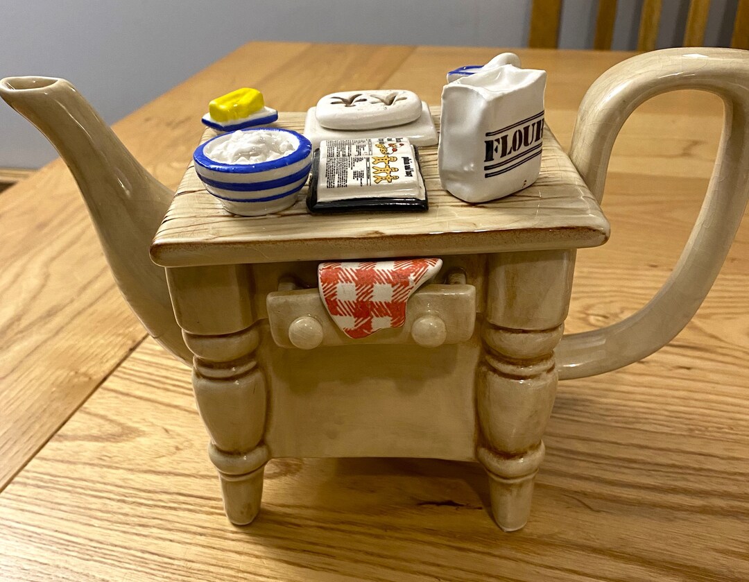 Sunshine Ceramics Delightful Large Novelty Tea Pot - Kitchen Baking ...