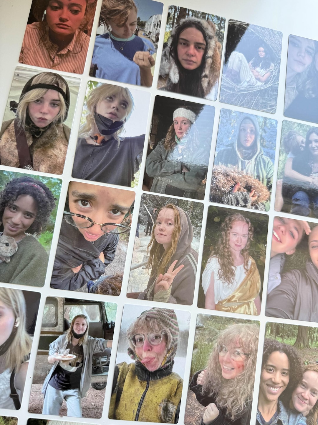 YELLOWJACKETS | Character Selfie Style Printed Photocards PC | Jackie ...