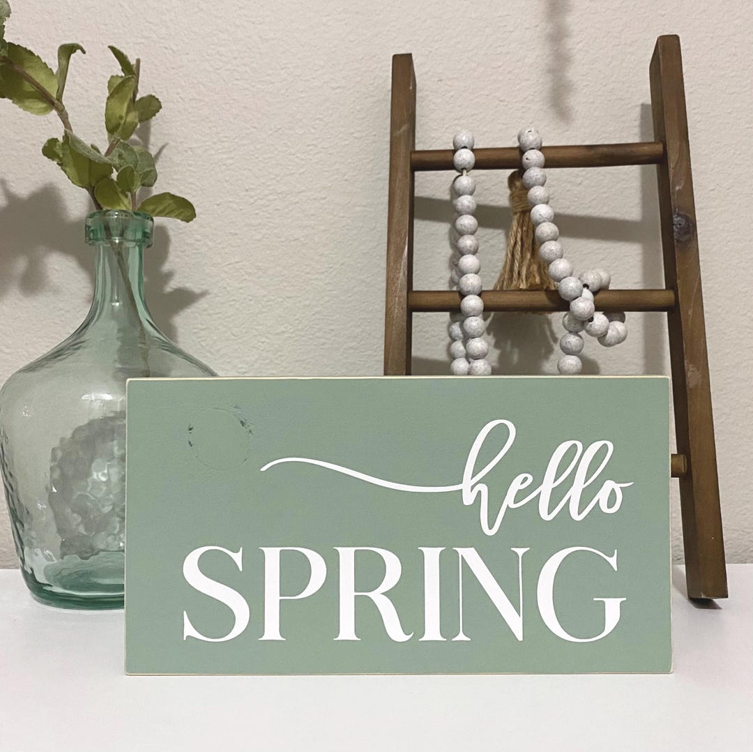 Hello Spring Sign, Wooden Spring Sign, Green Spring Decor, Spring ...