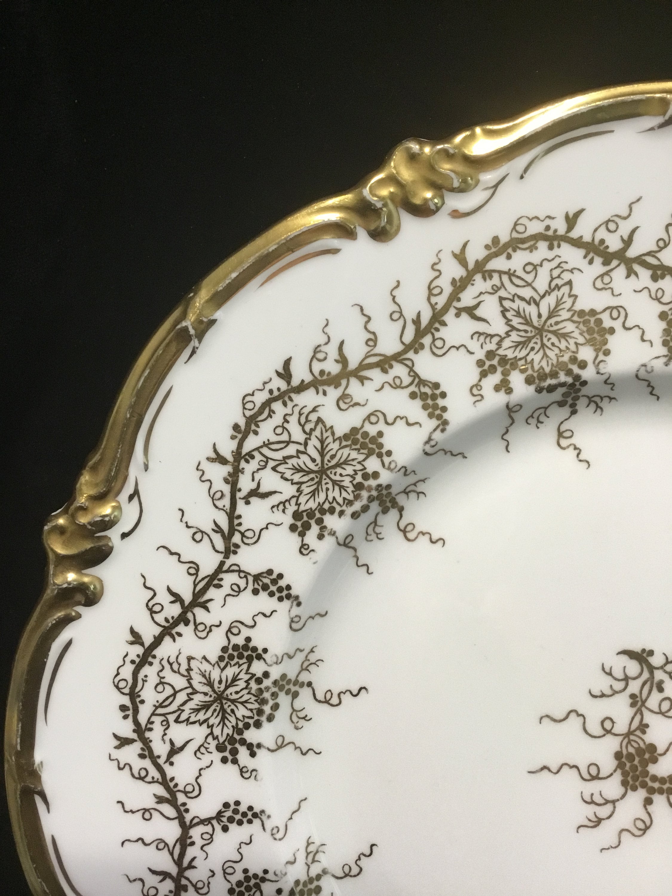 Vintage Royal Cauldron Kings Plate, White and Gold Serving Plate, Fine ...