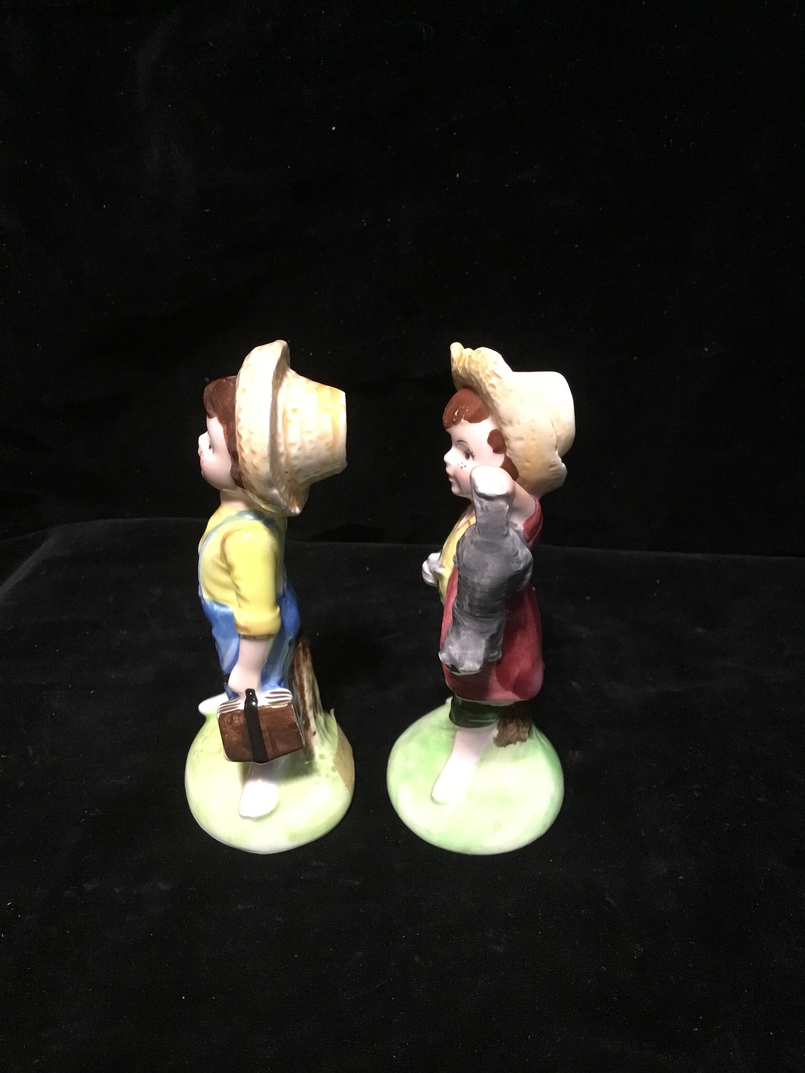Vintage Tom Sawyer and Huckleberry Finn Salt and Pepper Shaker Set Made ...