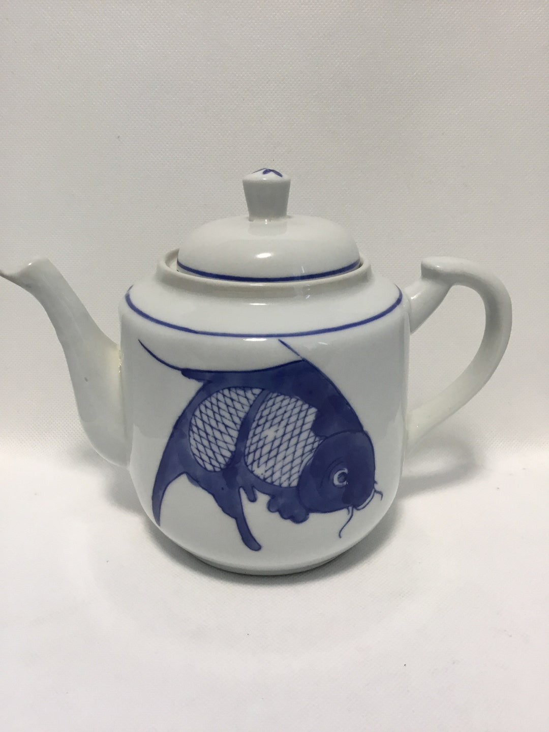 Vintage 8” Koi Fish Tea Pot and 2 Matching Tea Bowls, Chinoiserie Koi ...