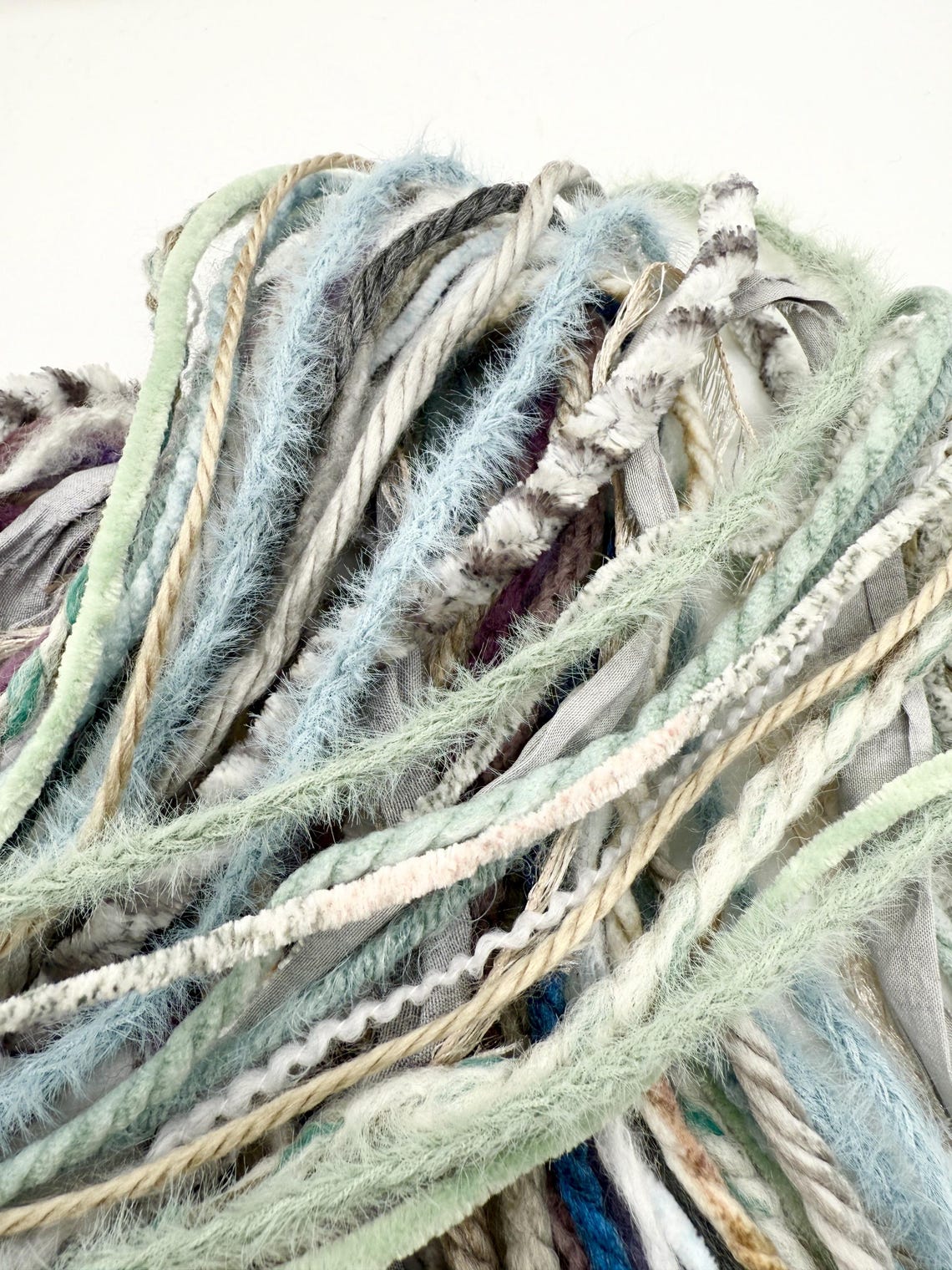 Texture Yarn Bundle: DUSTY MOUNTAIN 19 Unique Fiber Yarns X 1 Yard - Etsy