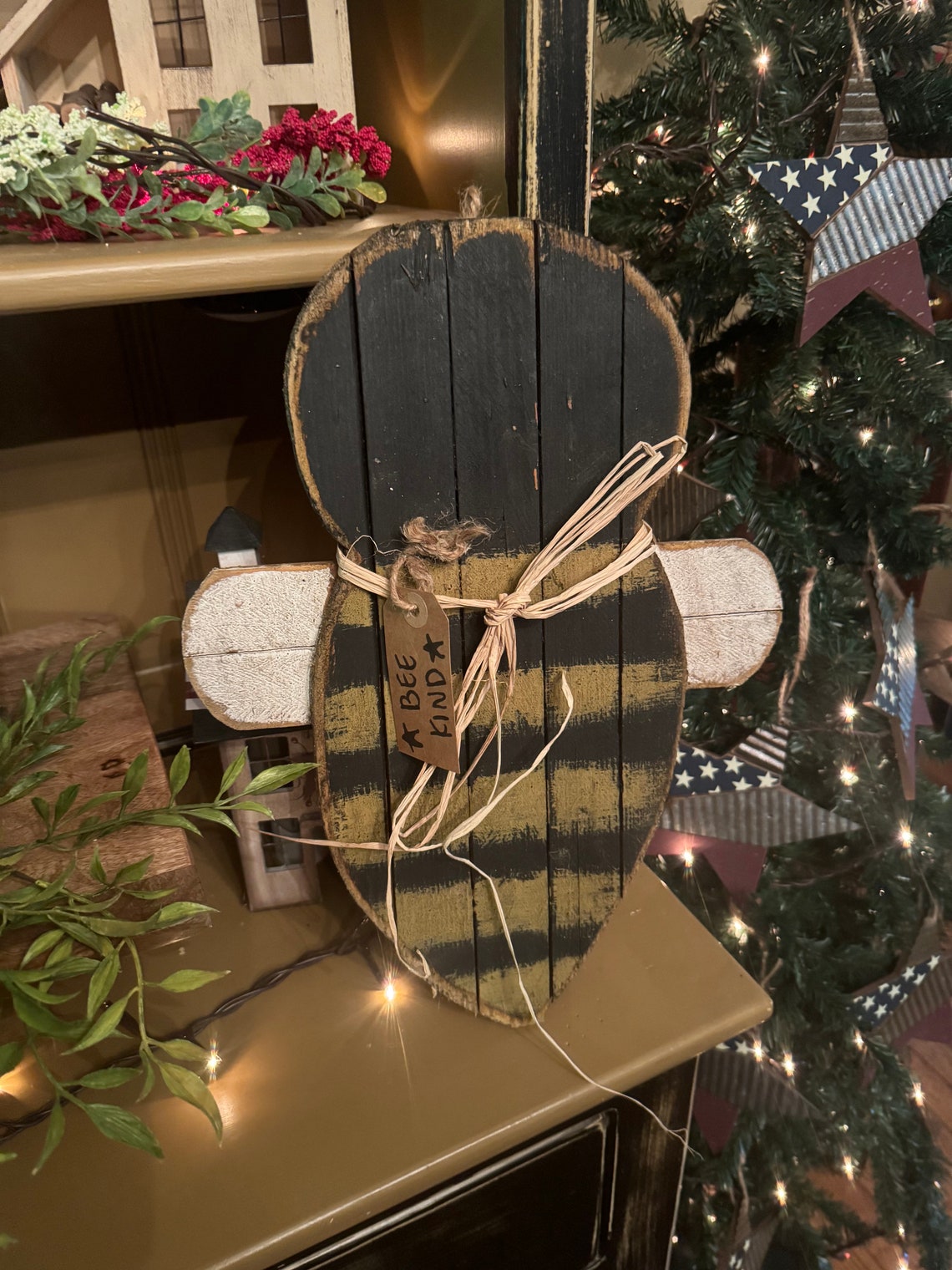 Primitive Wood Bee, Bee Decor, Hanging Bee, Primitive Bee Decor - Etsy