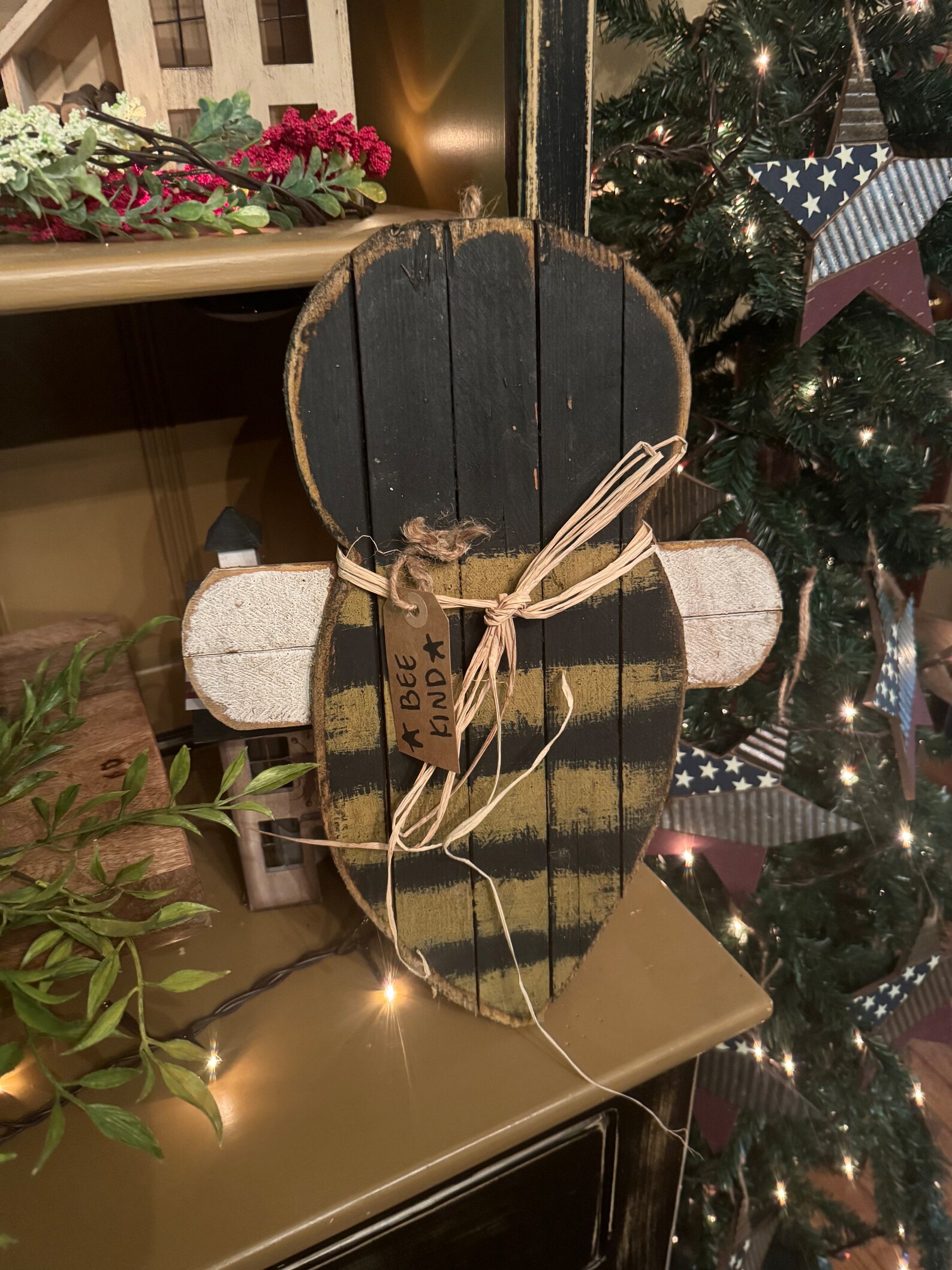 Primitive Wood Bee, Bee Decor, Hanging Bee, Primitive Bee Decor - Etsy