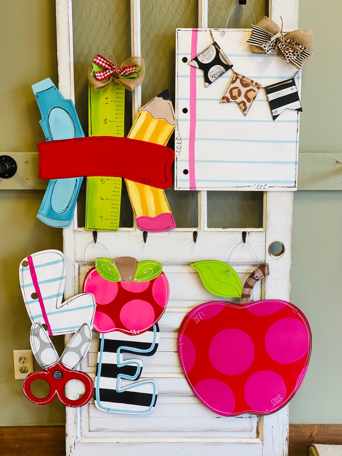 Classroom Apple Doorhanger - Etsy