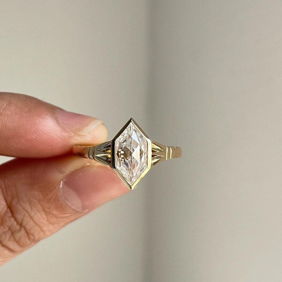 Vintage Wedding Ring 14K Gold Art Deco Bezel Ring Unique 2.50ct Dutch ...