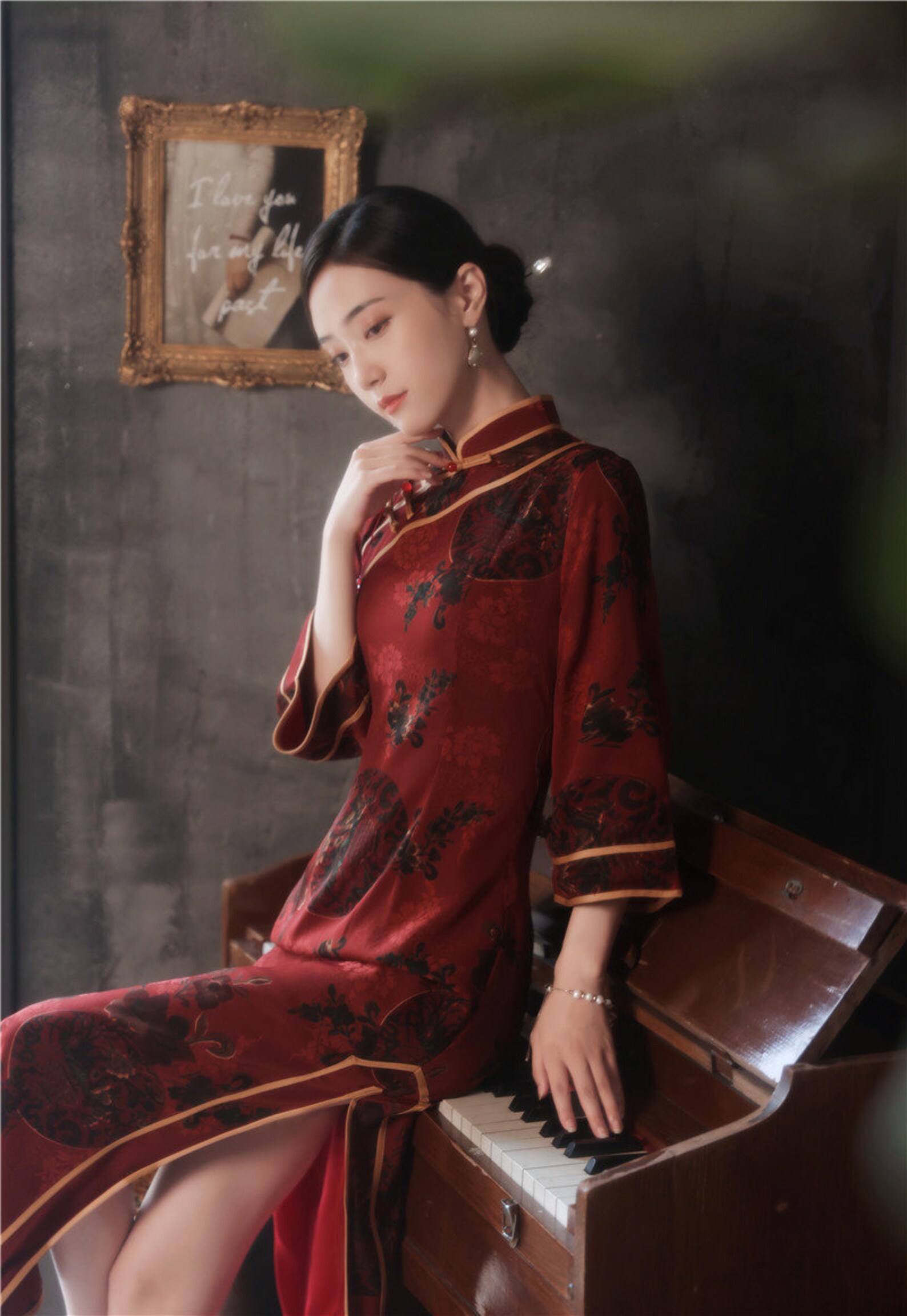 The Double Cheongsam With Big Sleeves is Carved and Printed - Etsy