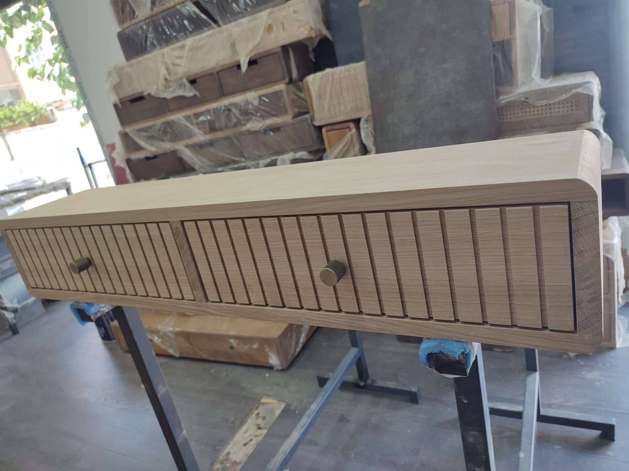 Floating Console Table With Two Fluted Drawers in Solid Oak – Modern ...