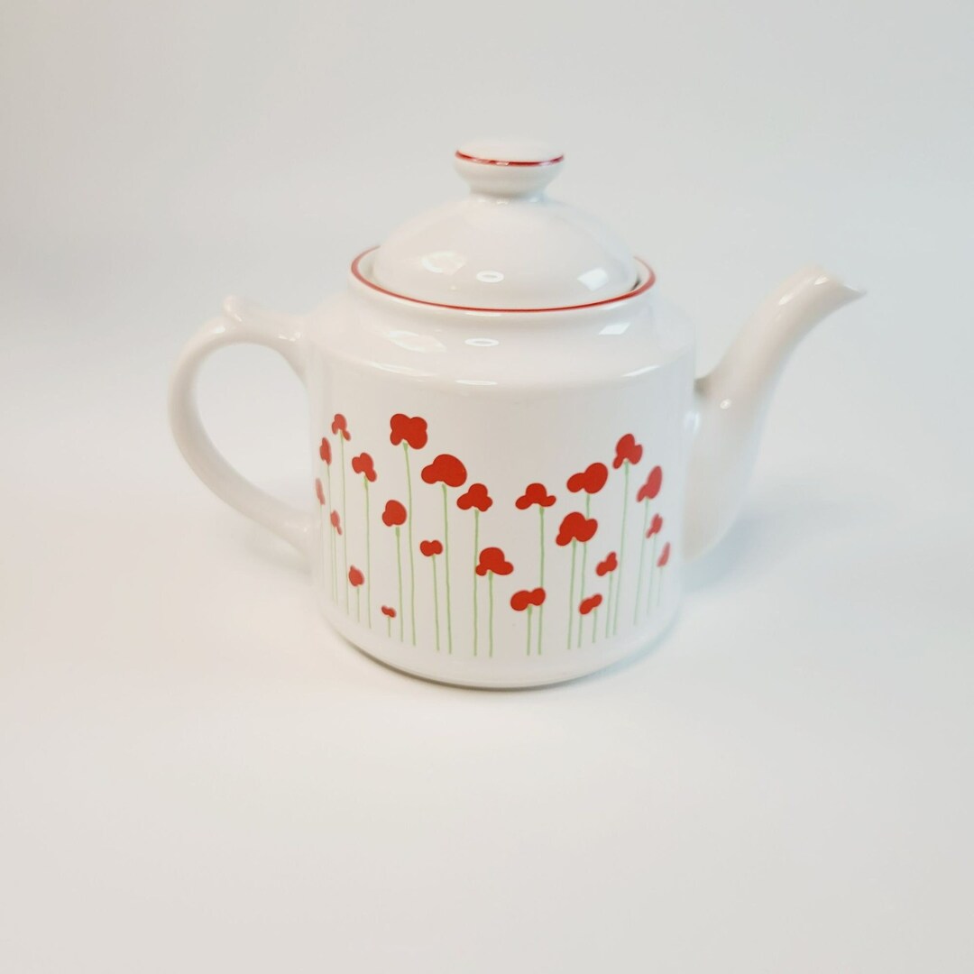 Wade Red Poppy Floral Teapot, Royal Victoria Pottery, Staffordshire ...