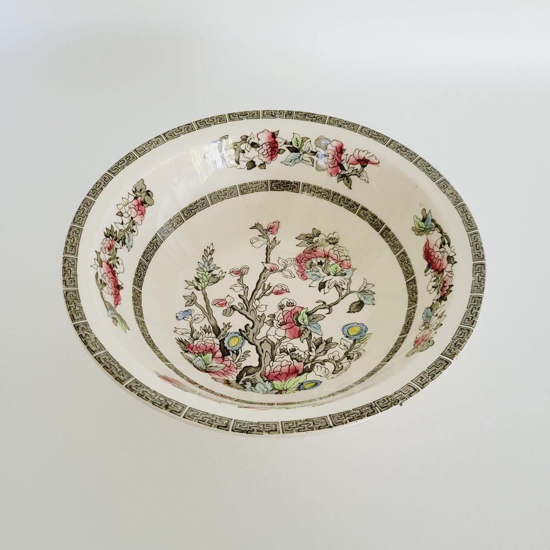 Vintage Johnson Bros Indian Tree Round Serving Bowl, off White Red With ...