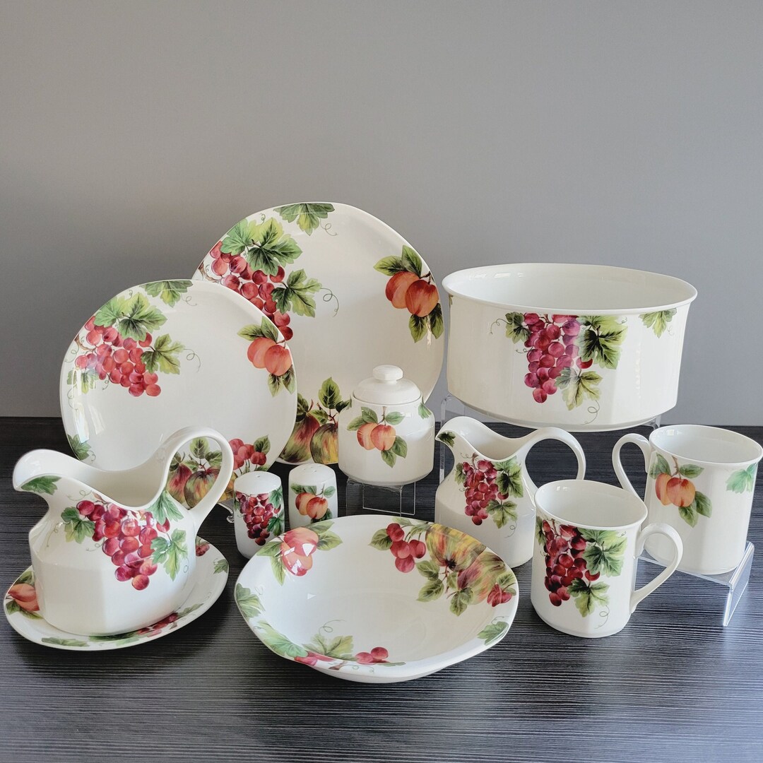 Royal Doulton Vintage Grape Dinnerware, Purple Grapes, Peaches & Apples ...