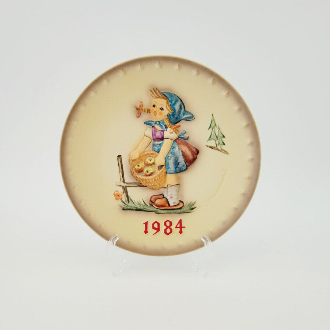1984 Hummel Annual Goebel Plate, Girl With Braids Holding Basket of ...