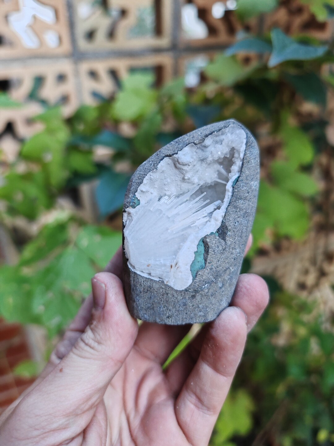 Geode With White Heulandite and Scolecite Crystal - Etsy