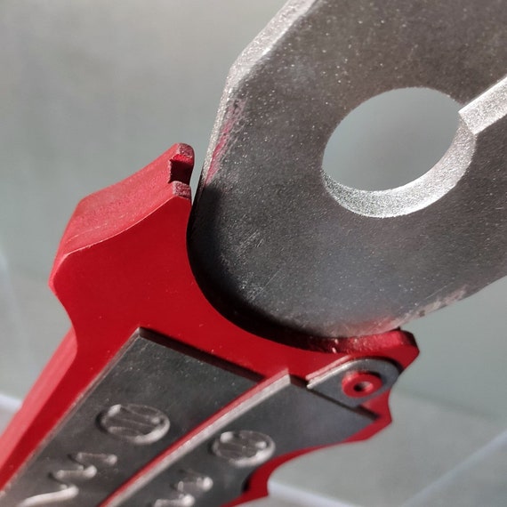 Lightning Gunblade Replica