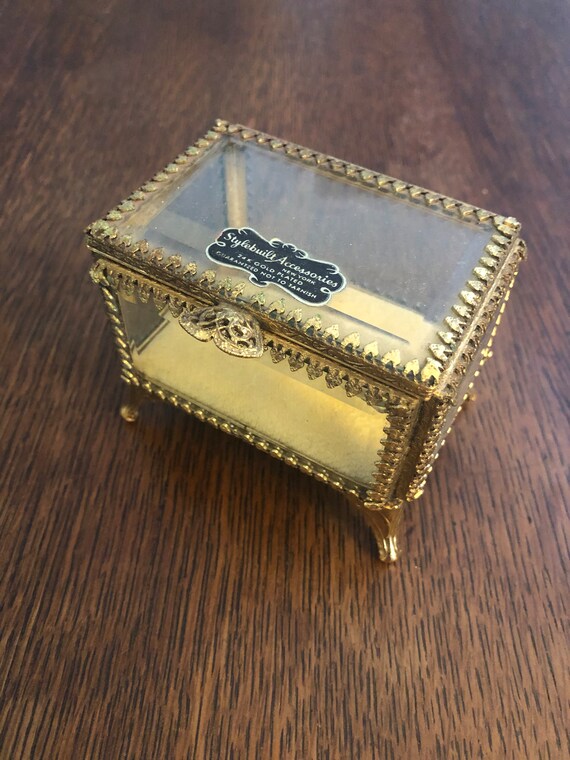 Vintage STYLEBUILT Ring Box - Gem