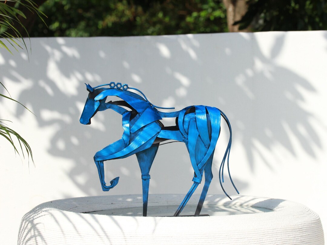 Hand-painted Metal Horse Statue: Rustic Home Decor (15.8"l X 4"w X 13.5 ...