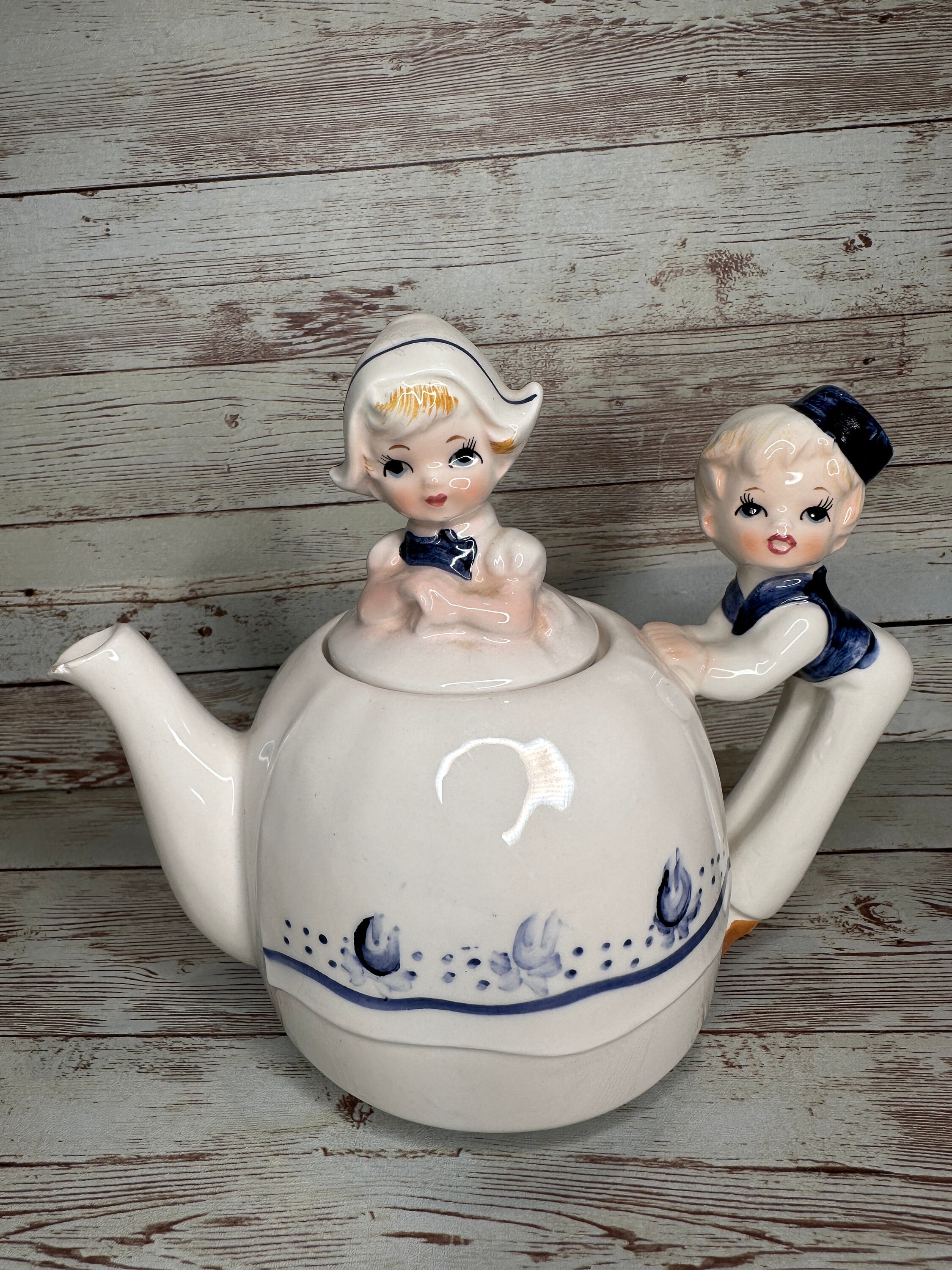 Vintage Enesco Dutch Boy and Girl Ceramic Tea Pot With Lid Vintage ...