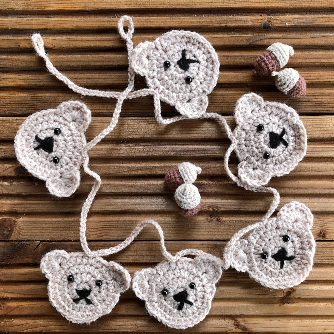 Crochet Bear Garland: Acrylic Yarn Nursery Wall Hanging - Etsy