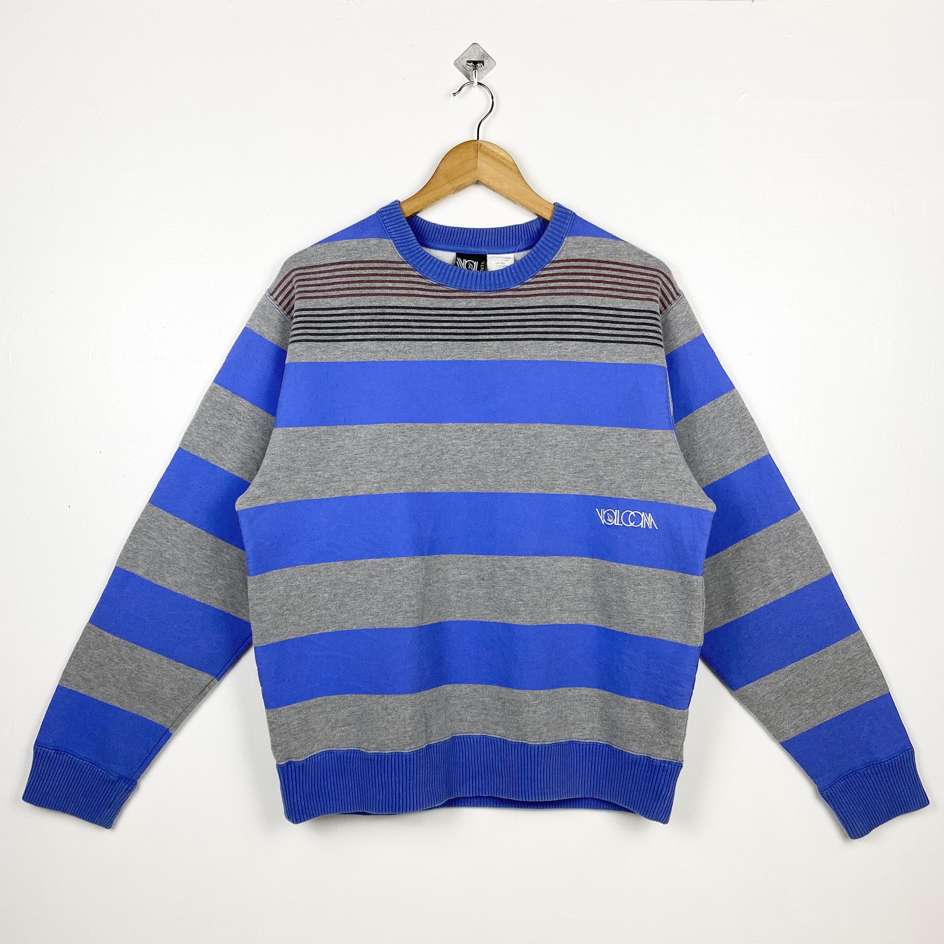 Vintage Volcom Crewneck Sweatshirt Print Logo Grey, Blue Color Men’s M ...