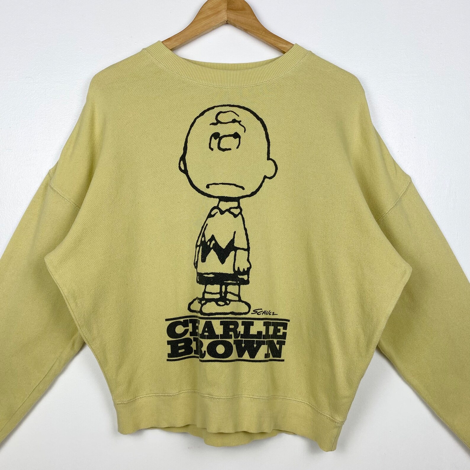 Vintage Peanuts Charlie Brown Crewneck Sweatshirt Print Logo Yellow ...