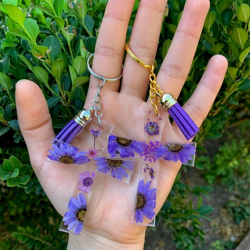 Resin Real Flower Custom Initial Cross Keychain Personalized - Etsy