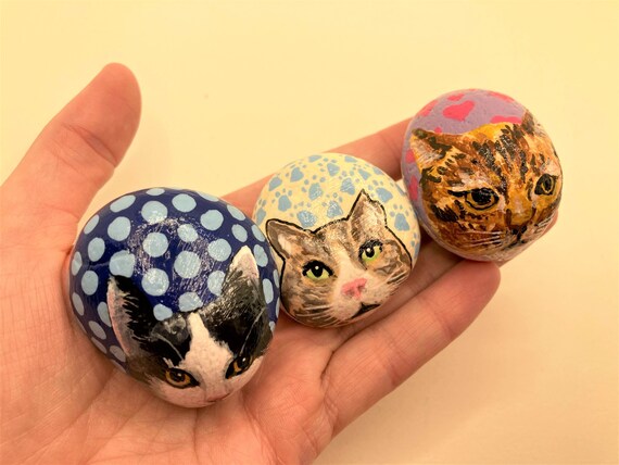 A Personalised Rock of YOUR Cat Hand Painted Stone - Etsy UK