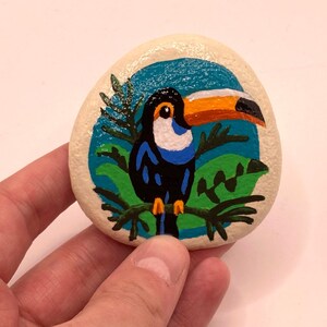 Toucan Rock - Tropical Bird Stone - Garden Stone - Garden Patio Ideas ...