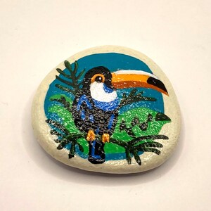 Toucan Rock - Tropical Bird Stone - Garden Stone - Garden Patio Ideas ...